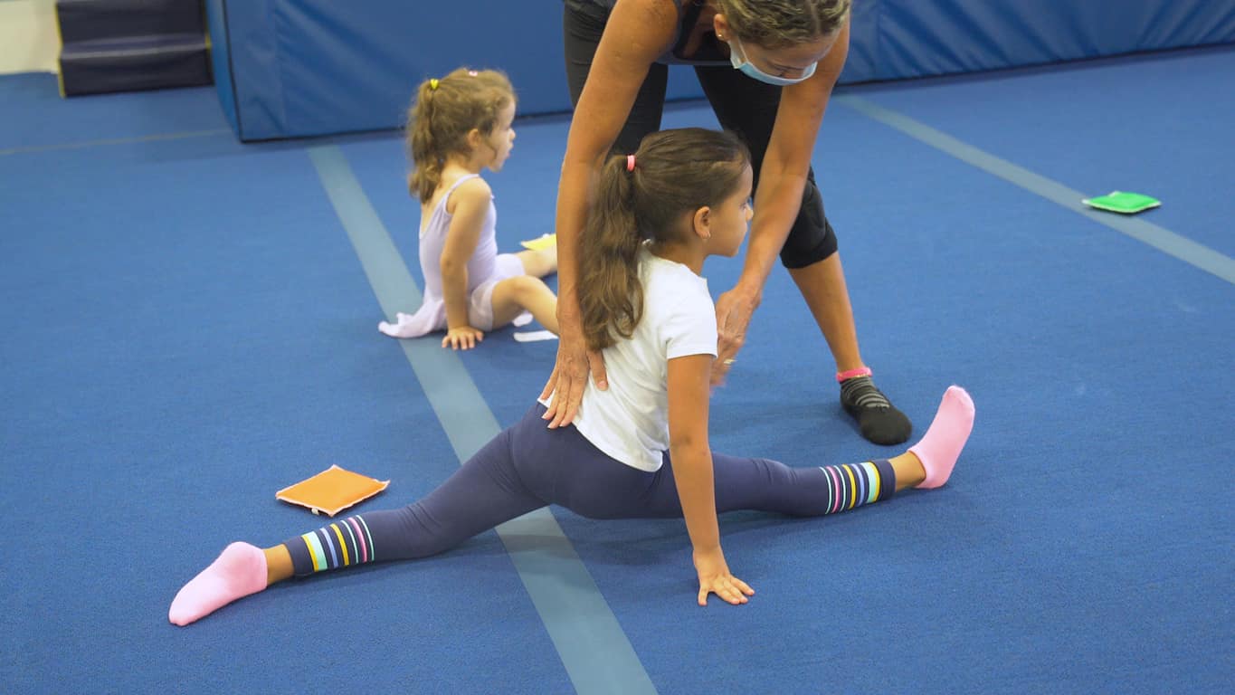 Gymnastics Classes Gymnastics For Kids Balls Juggling Gymnastics Classes Gymnastics For Kids Balls Juggling